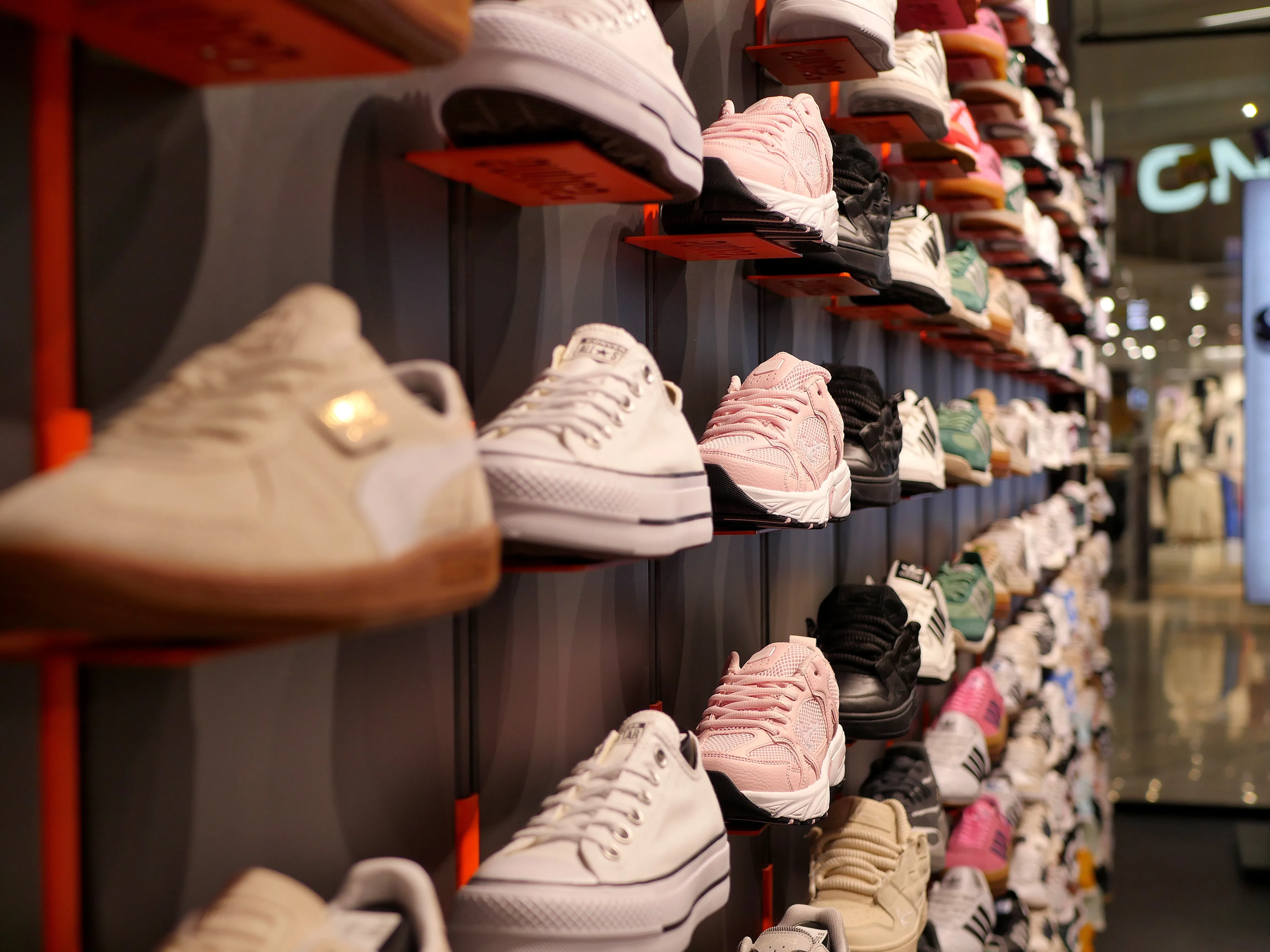 SNIPES - La plus grande boutique de sneakers d'Amiens
